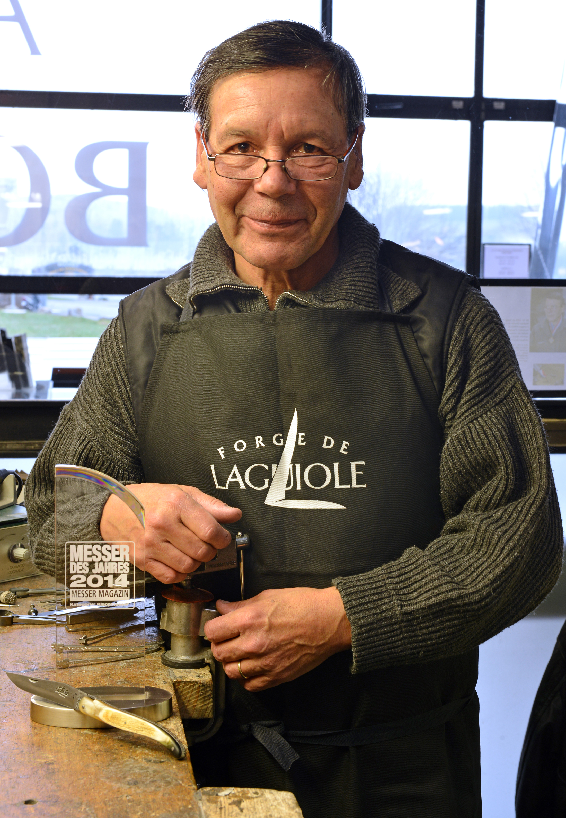 Forge De Laguiole Gewinnt Preis F r Bestes Taschenmesser 2014 News